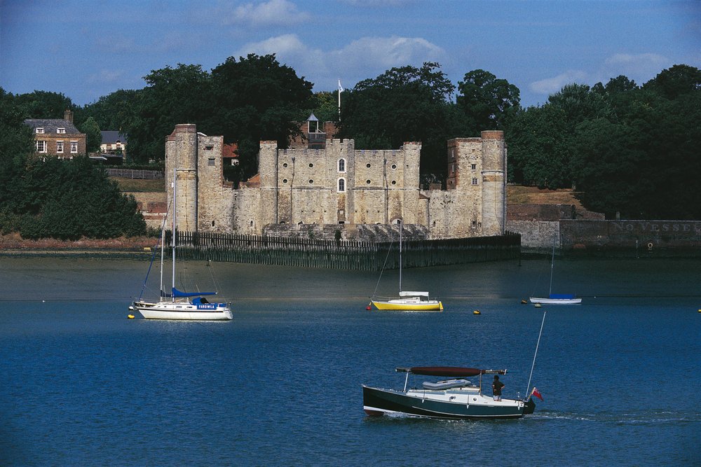 UPNOR CASTLE - Upnor Road, Rochester, Medway, United Kingdom - Castles ...