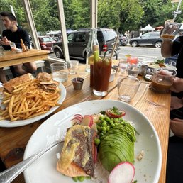 WALTER’S - Updated October 2025 - 551 Photos & 681 Reviews - 166 DeKalb ...