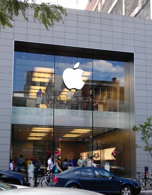 APPLE STORE - MONTREAL - Updated October 2025 - 31 photos & 69 avis ...