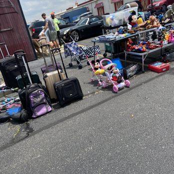 TRADERS WORLD - Updated August 2024 - 229 Photos & 88 Reviews - 601 ...