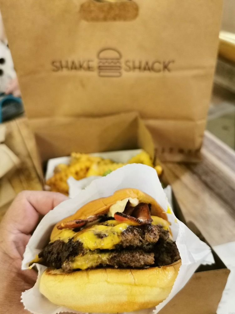 SHAKE SHACK GRAND CENTRAL TERMINAL - 650 Photos & 619 Reviews - 89 ...