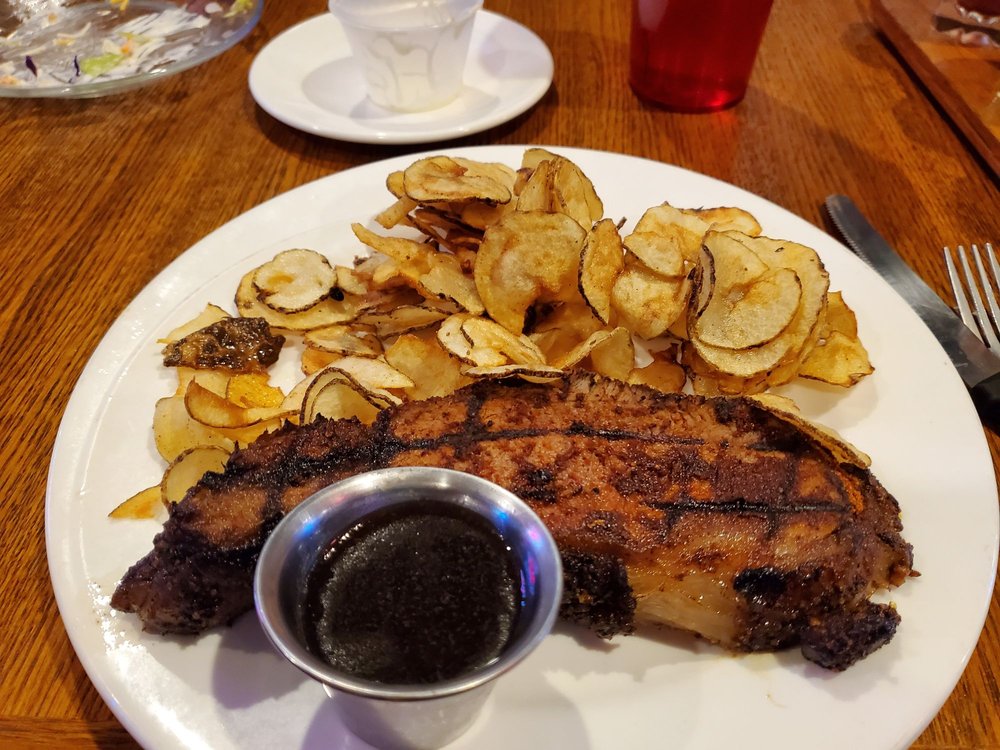 PIRANHA CLUB - 1215 Plaza Dr, Carroll, Iowa - American - Restaurant ...