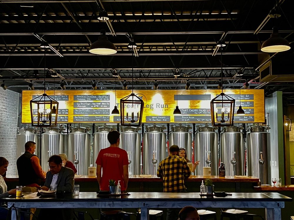 THREE LEG RUN - Updated September 2025 - 11 Photos & 21 Reviews - 4418 ...