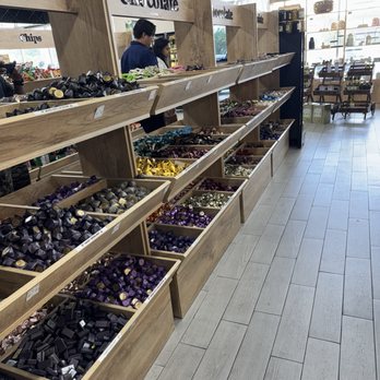 GOLDEN ROASTERY - Updated June 2025 - 221 Photos & 66 Reviews - 3111 ...