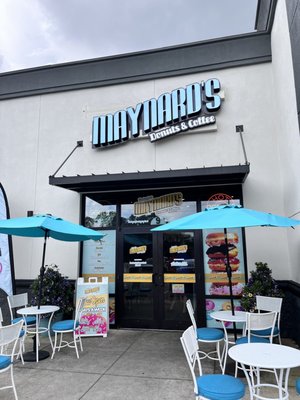 MAYNARD’S DONUTS & COFFEE - Updated October 2025 - 176 Photos & 144 ...