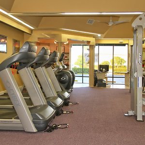 CRUNCH FITNESS - NAPLES - Updated December 2025 - 79 Photos & 108 ...