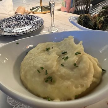 MATHEWS FOOD & DRINK - Updated August 2025 - 1130 Photos & 660 Reviews ...