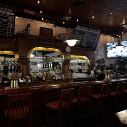 FLOSSMOOR STATION RESTAURANT & BREWERY - Updated November 2025 - 294 Photos & 505 Reviews - 1035 ...