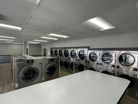 THE WASH ZONE - Updated September 2025 - 13 Photos - 2332 N Fresno St ...