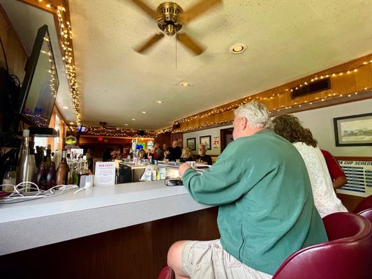 ELGIN RIVERSIDE CLUB - Updated October 2025 - 12 Photos - 21 Lincoln ...