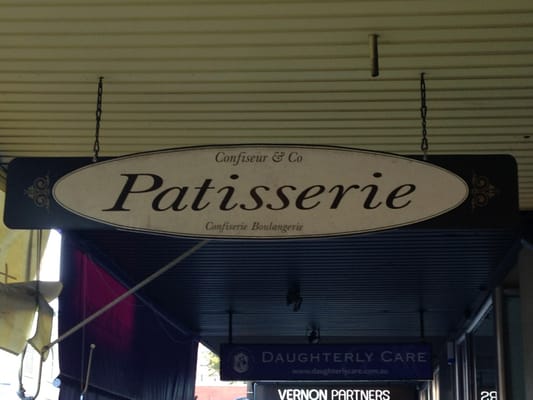 THE LITTLE FRENCH PATISSERIE - Updated June 2024 - 16 Photos - 840 ...