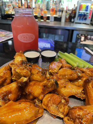 PLUCKERS WING BAR - RIO GRANDE - Updated April 2025 - 264 Photos & 561 ...