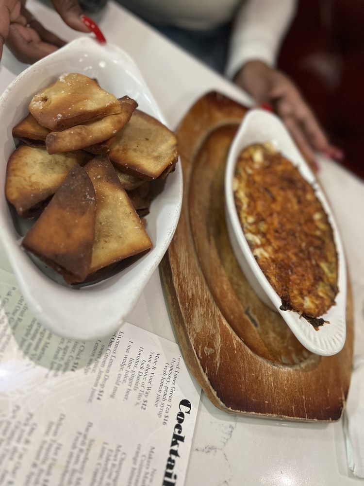 GOOD TIMES ON THE AVE - Updated September 2025 - 77 Photos & 92 Reviews ...