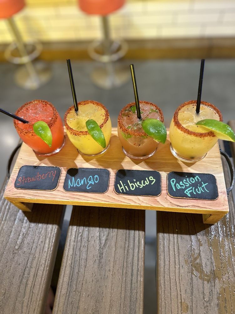 SAYULITA TAP ROOM - Updated January 2025 - 156 Photos & 96 Reviews ...