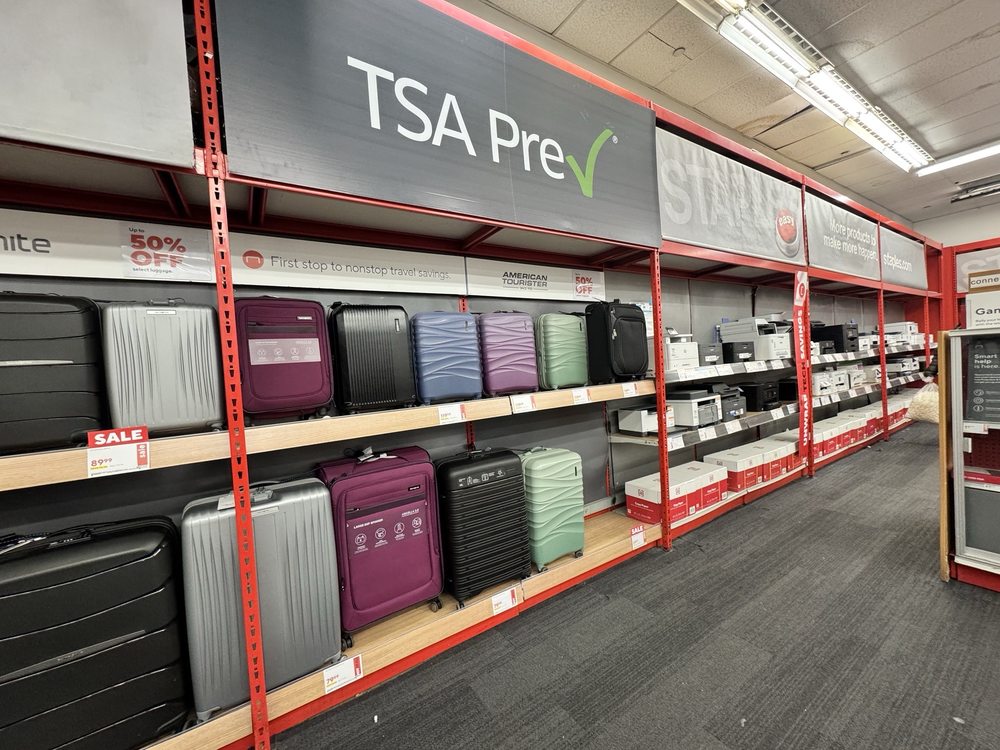 STAPLES - Updated December 2025 - 40 Photos & 176 Reviews - 5 Union ...