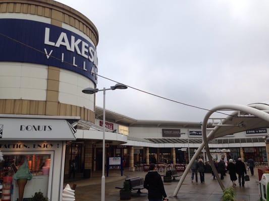 LAKESIDE VILLAGE OUTLET SHOPPING CENTRE - Updated December 2025 - 16 ...