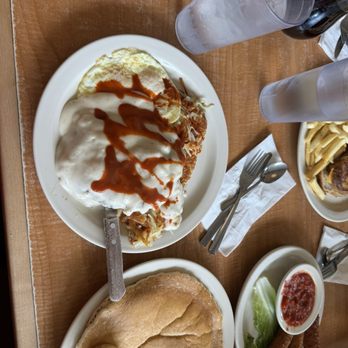 LIL’ JON RESTAURANT & LOUNGE - Updated September 2024 - 575 Photos ...