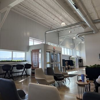 JSX - Updated December 2025 - 53 Photos & 31 Reviews - 7201 Lemmon Ave ...