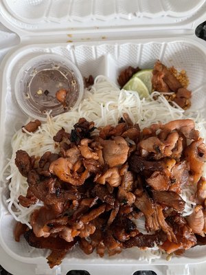 PHO 89 - Updated October 2025 - 195 Photos & 147 Reviews - 3507 Fort ...