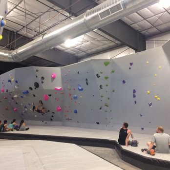 MESA RIM CLIMBING CENTER - RENO - Updated June 2024 - 99 Photos & 41 ...