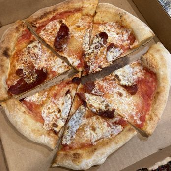 NAPOLESE PIZZERIA - Updated July 2025 - 251 Photos & 280 Reviews - 114 ...