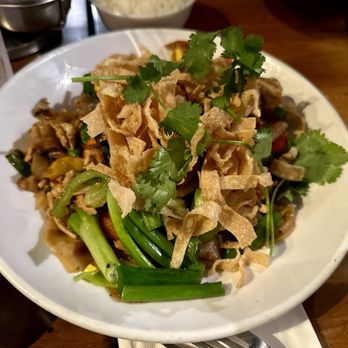 GRA POW - Updated August 2024 - 810 Photos & 1318 Reviews - 497 E ...