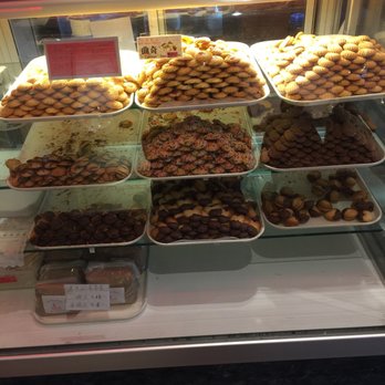 RED HOUSE BAKERY - Updated December 2025 - 45 Photos & 20 Reviews - 11 ...