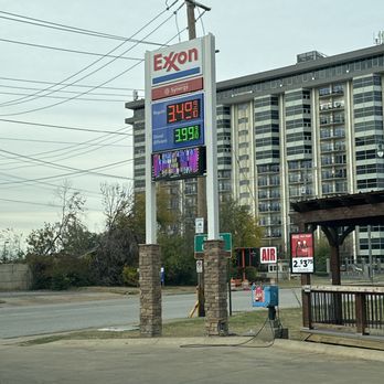 EXXON - Updated September 2024 - 15 Photos - 694 Riverside Dr, Memphis ...
