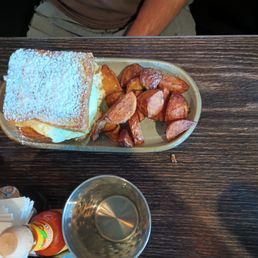 BRAND 44 N TAVERN - 60 Photos & 29 Reviews - 8060 11th St, Terrebonne ...