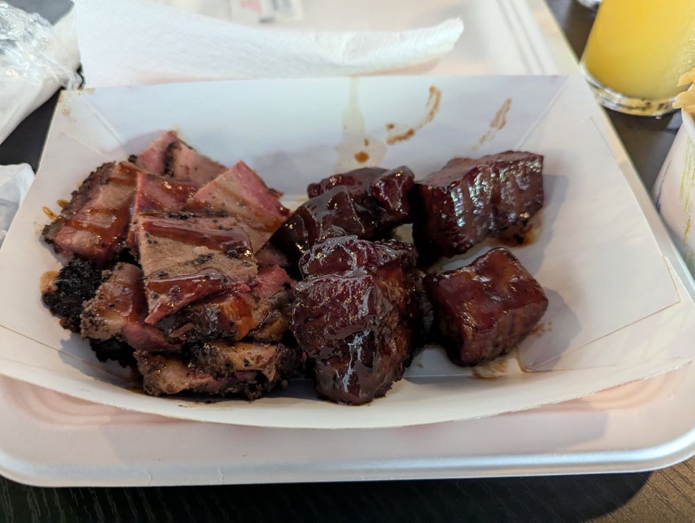 Bearded Baby Que, Sussex | Roadtrippers