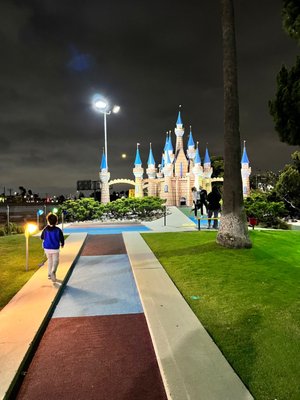 CAMELOT GOLFLAND - 743 Photos & 592 Reviews - 3200 E Carpenter Ave ...