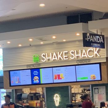 SHAKE SHACK WESTFIELD OAKRIDGE - Updated June 2025 - 118 Photos & 106 ...