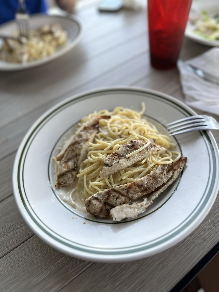 MANDOLAS ITALIAN KITCHEN - Updated May 2025 - 97 Photos & 63 Reviews ...