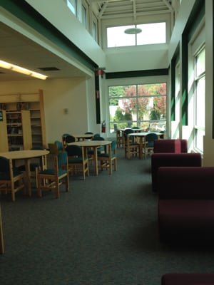 FARMINGDALE PUBLIC LIBRARY - Updated September 2025 - 27 Photos & 18 ...