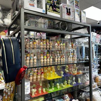 SENPAI’S CORNER - Updated September 2025 - 646 Photos & 44 Reviews ...