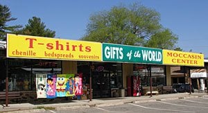 GIFTS OF THE WORLD & MOCCASIN CENTER - Updated December 2025 - 923 ...