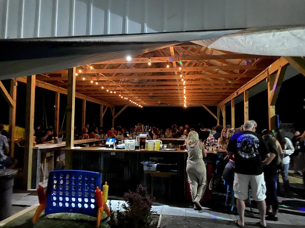 BAIT BOX RESTAURANT - Updated October 2024 - 41 Photos & 40 Reviews ...