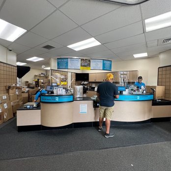 THE UPS STORE - Updated August 2025 - 70 Photos & 110 Reviews - 4348 ...