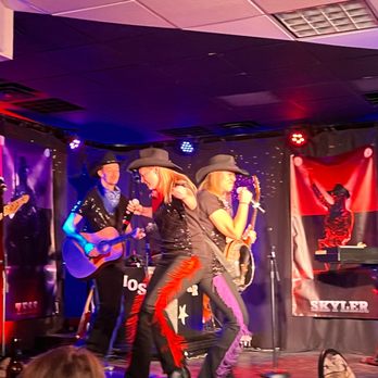 FIRELIGHT BARN DINNER THEATER - Updated July 2025 - 76 Photos & 41 ...