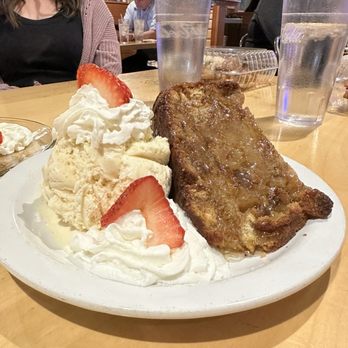 LOCALZ BISTRO - Updated May 2024 - 256 Photos & 296 Reviews - 1850 E ...