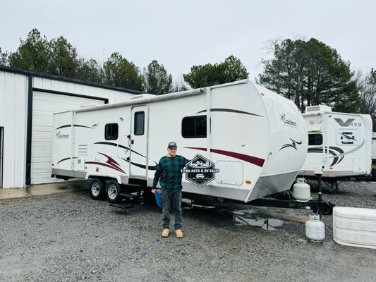 TITAN CAMPER SALES - Updated October 2025 - 28 Photos - 904 Eastline Rd ...
