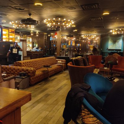 TAP N ASH SOCIAL CLUB - 86 Photos & 52 Reviews - 1606 South Commerce St ...