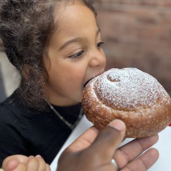 GOODMAN BAKES - Updated June 2025 - 43 Photos & 27 Reviews - 248 E Ave ...