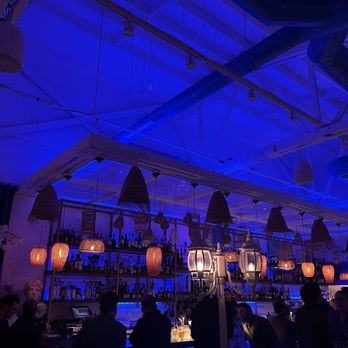 ELIA - Updated November 2024 - 1129 Photos & 424 Reviews - 1520 Locust ...