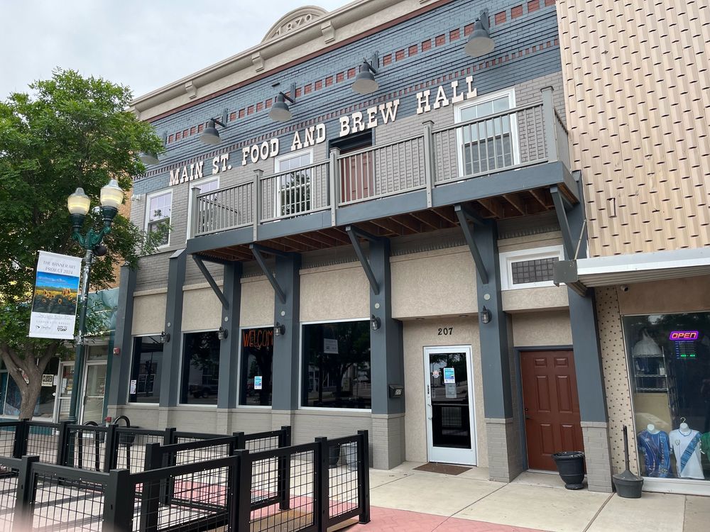MAIN STREET FOOD AND BREW HALL - Updated May 2026 - 15 Photos - 207 N ...