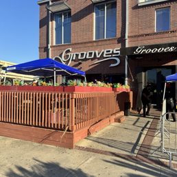 GROOVES OF HOUSTON - Updated January 2026 - 360 Photos & 371 Reviews ...