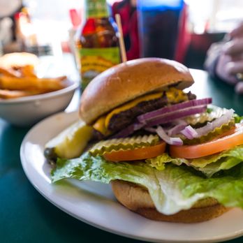HAPPY BURGER DINER - Updated May 2025 - 610 Photos & 735 Reviews - 5120 ...