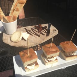 DEMETRIS WOODSTONE TAVERNA - Updated July 2025 - 630 Photos & 669 ...