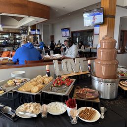 PINSTRIPES - Updated August 2025 - 779 Photos & 618 Reviews - 7 ...