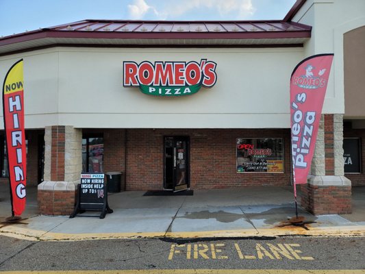 ROMEO’S PIZZA - Updated December 2024 - 54 Photos & 12 Reviews - 854 W ...
